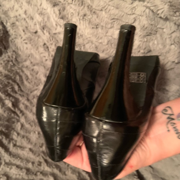 Moda International | Shoes | Designer Moda Black Pumps | Poshmark